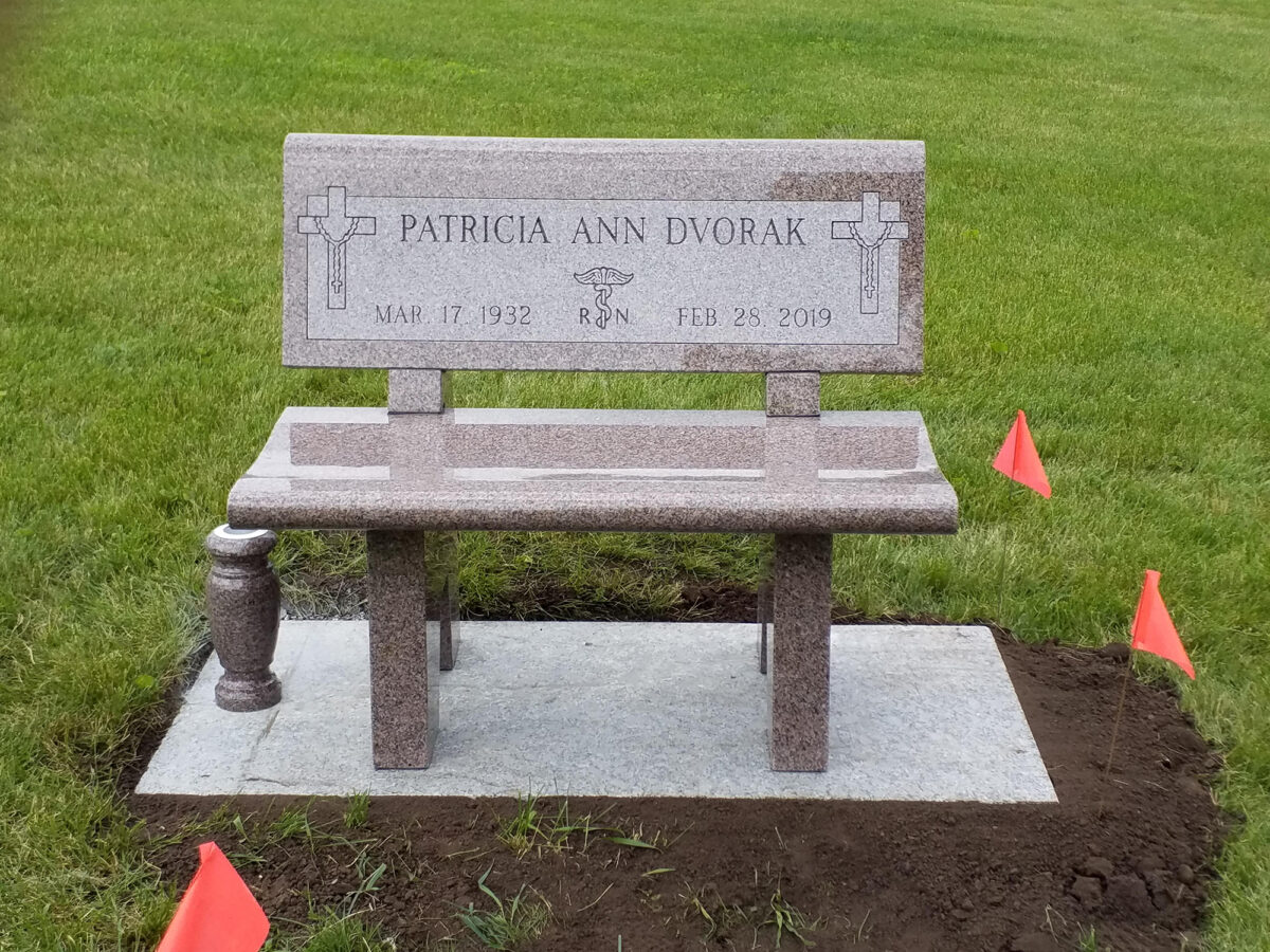 Bench Gallery - Des Moines-Winterset Memorials