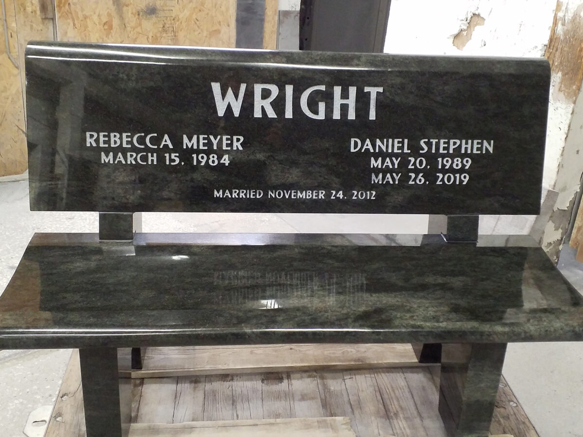 Bench Gallery - Des Moines-Winterset Memorials